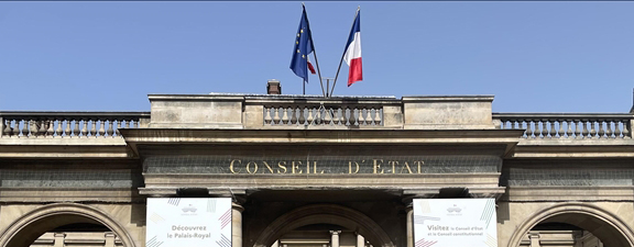 Fransa Danıştayı, tepki çeken abaya (uzun elbise) yasağına ilişkin ...